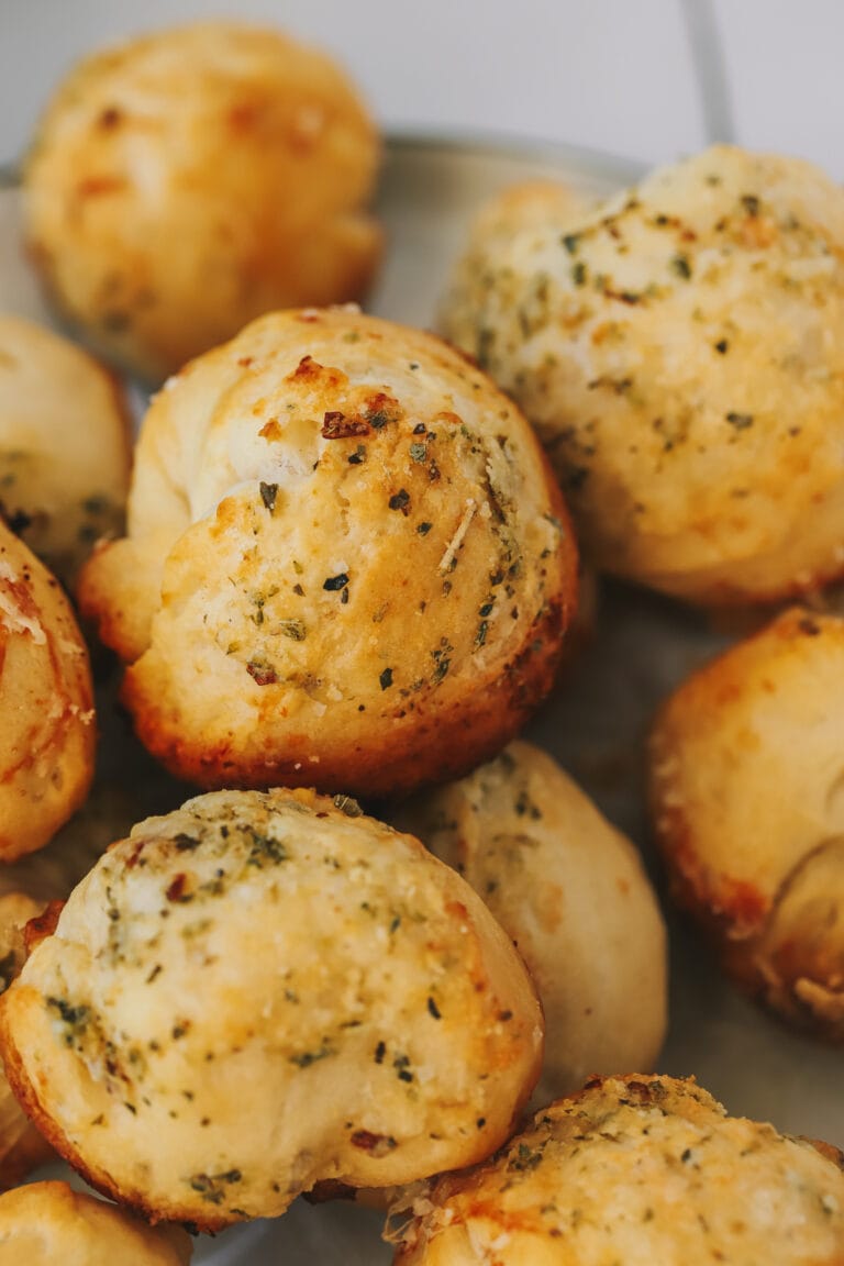 Easy Garlic Bread Bites - Cooking in my Genes