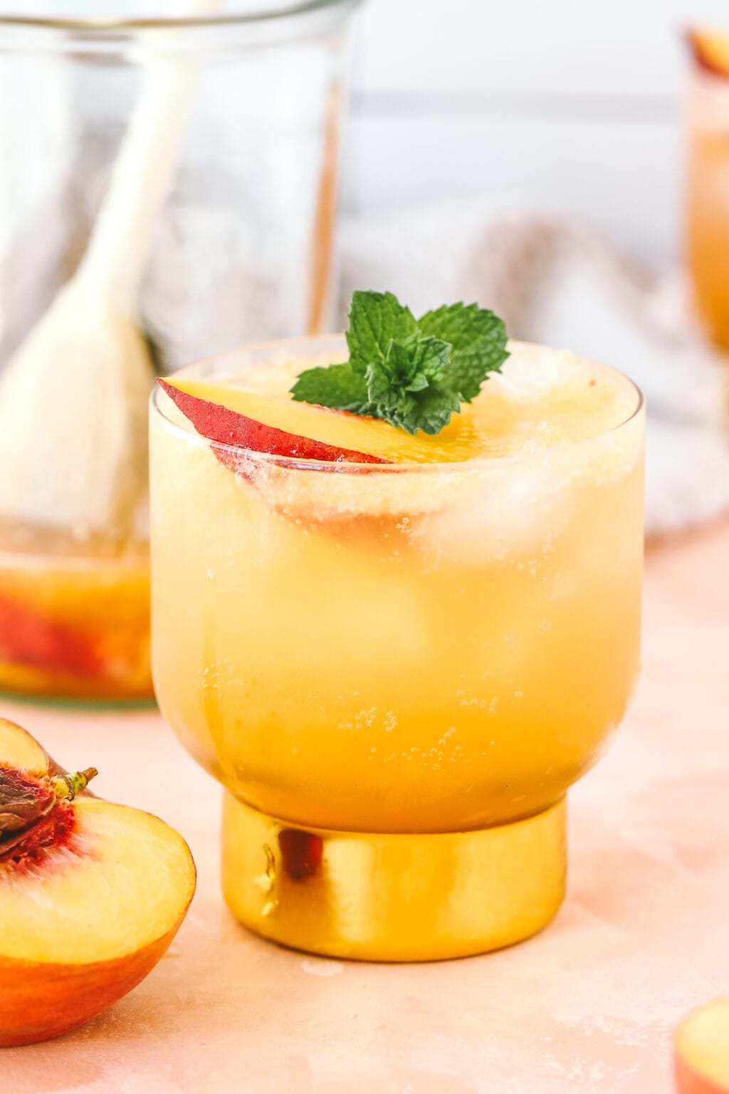 The Best Peach Whiskey Smash Cocktails for Summer - Cooking in my Genes