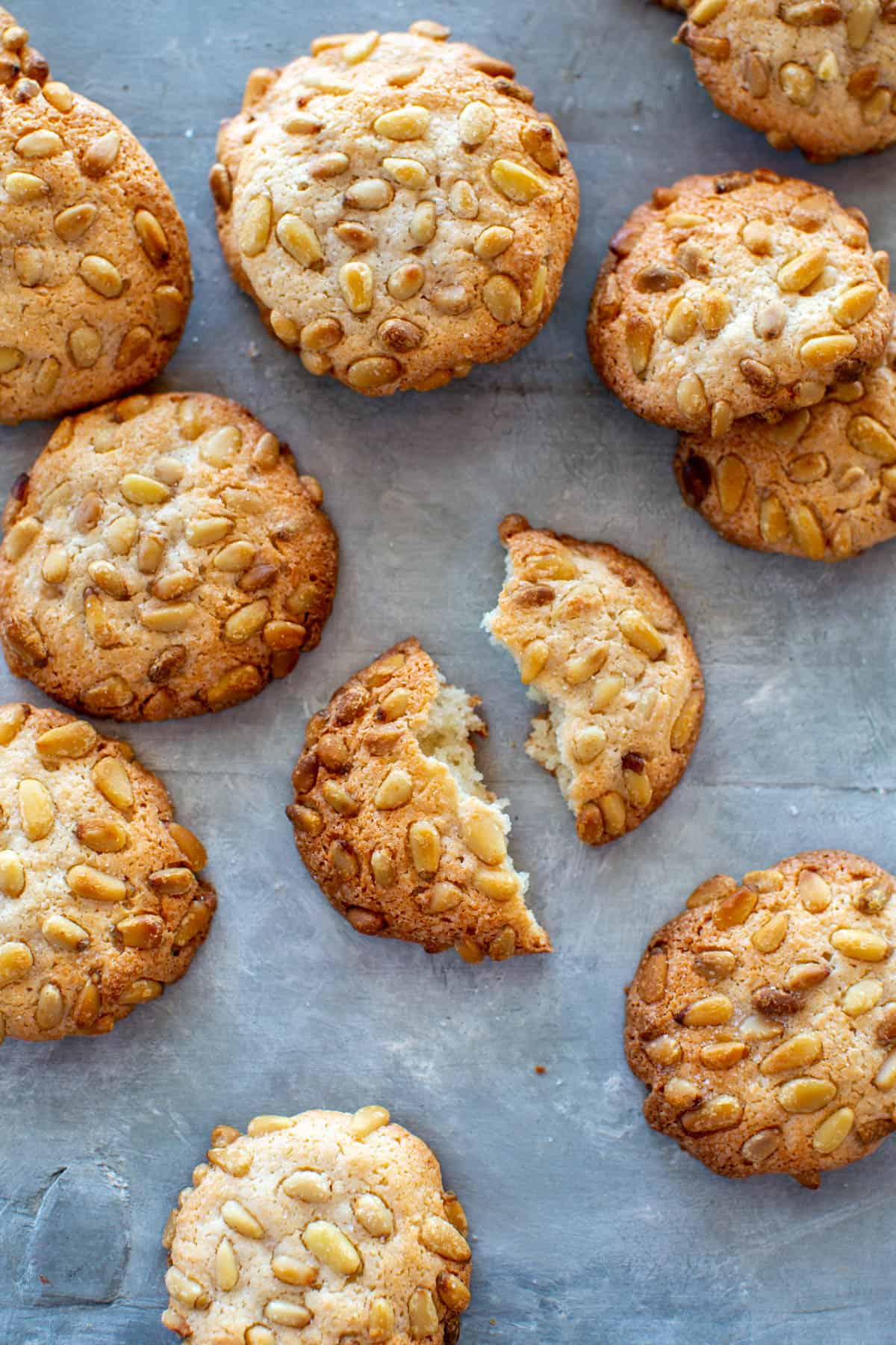 40 Easy Christmas Cookie Recipes (few ingredients!) - Cooking in my Genes