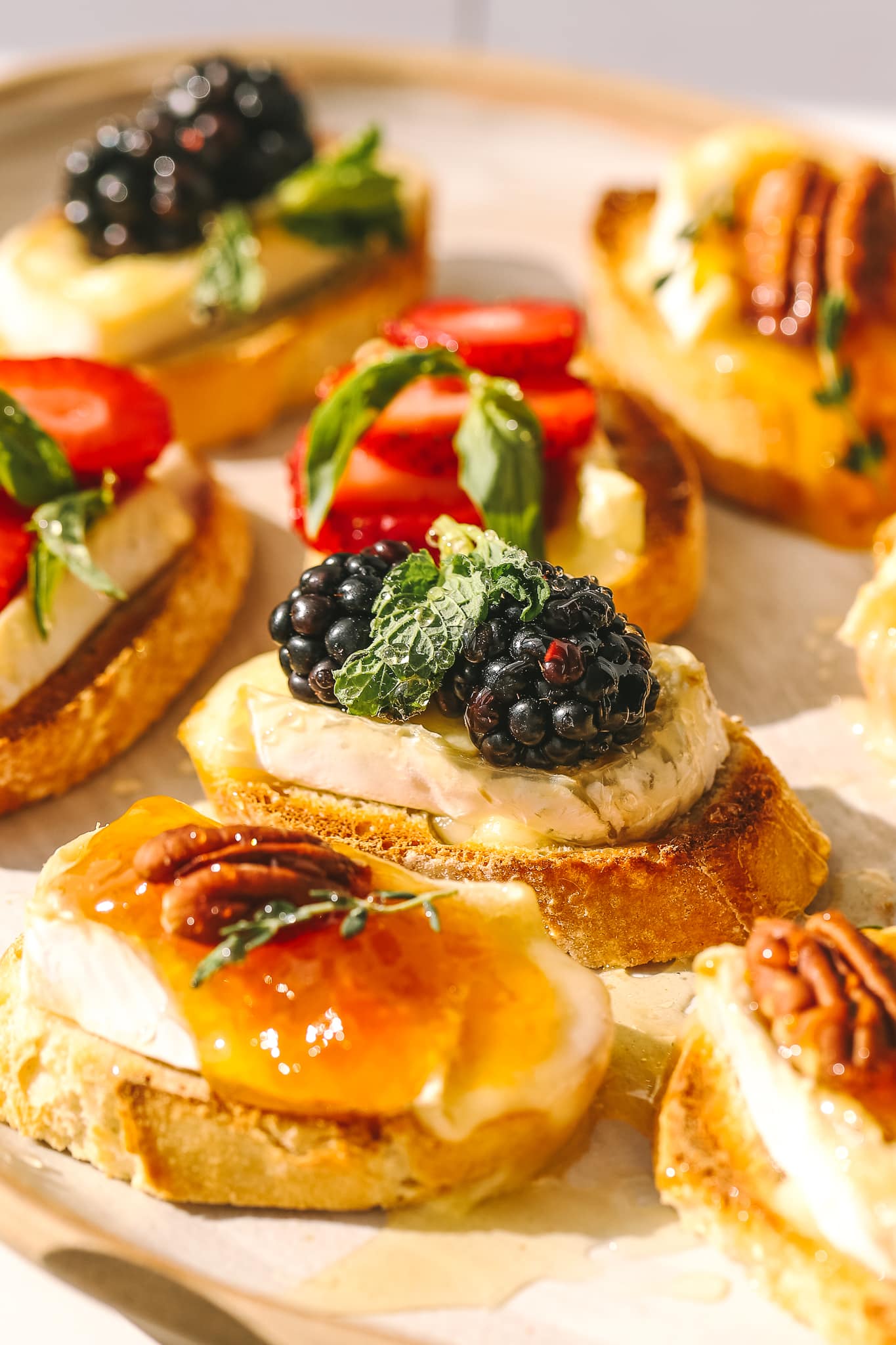 Easy and Quick Berry Brie Crostini Appetizer (3 ways) - Cooking in my Genes