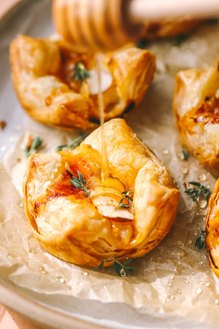 Easy Apricot Jam & Gruyere Cheese Puff Pastry Bites - Cooking in my Genes