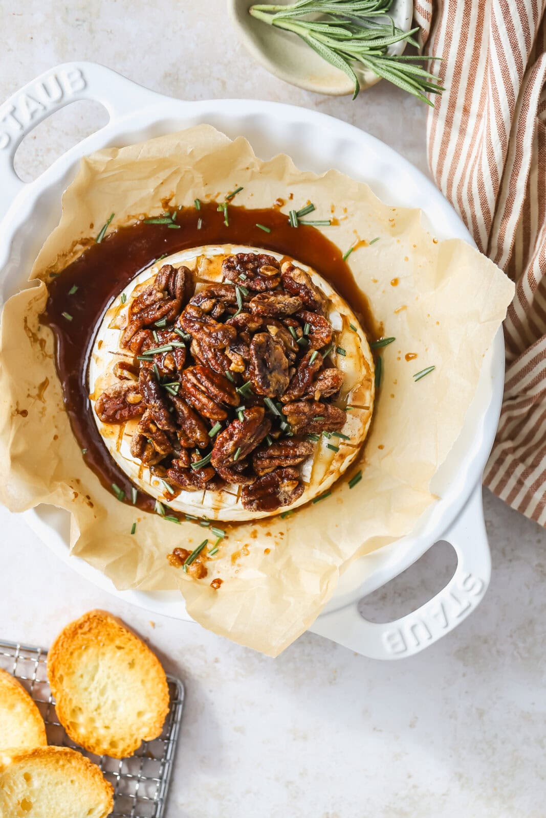 Quick and Easy Maple Pecan Baked Brie Appetizer - Cooking in my Genes