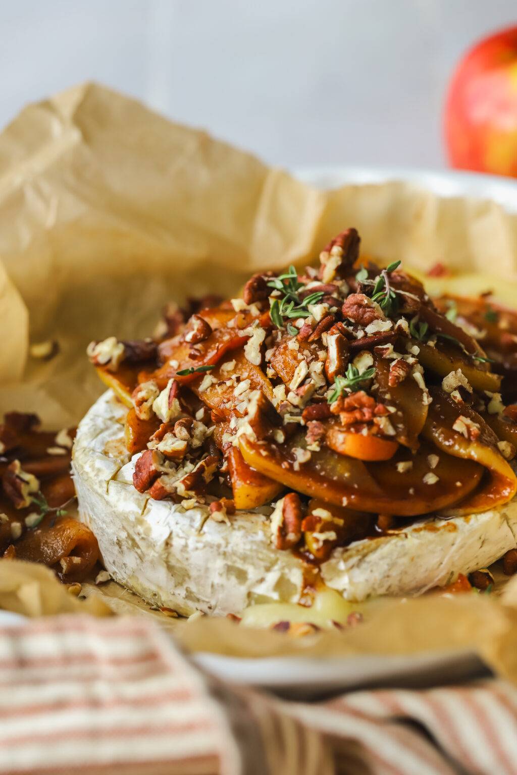 Baked Brie with Maple Cinnamon Apples and Pecans - Cooking in my Genes
