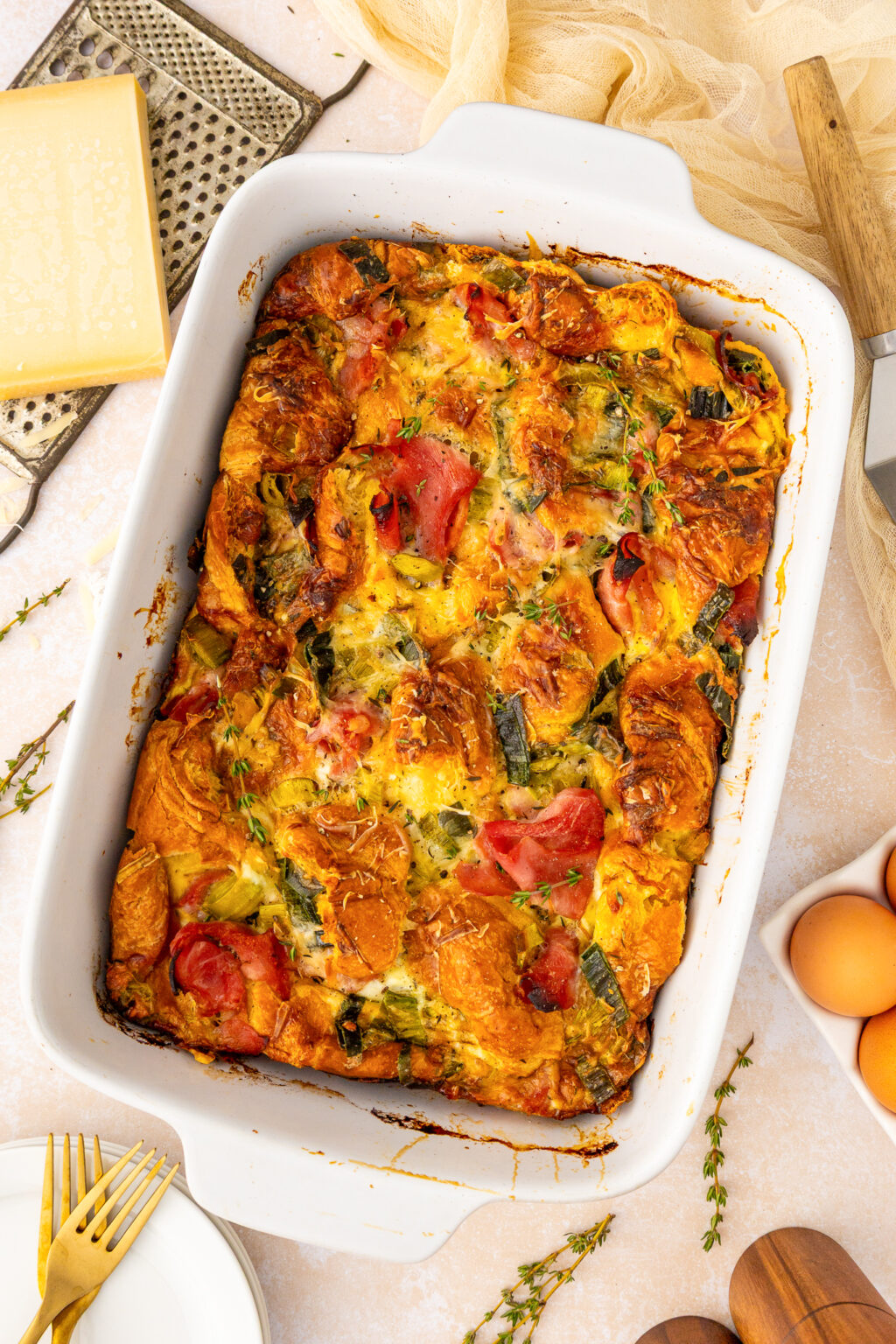 Make-Ahead Christmas Morning Breakfast Casserole - Cooking in my Genes