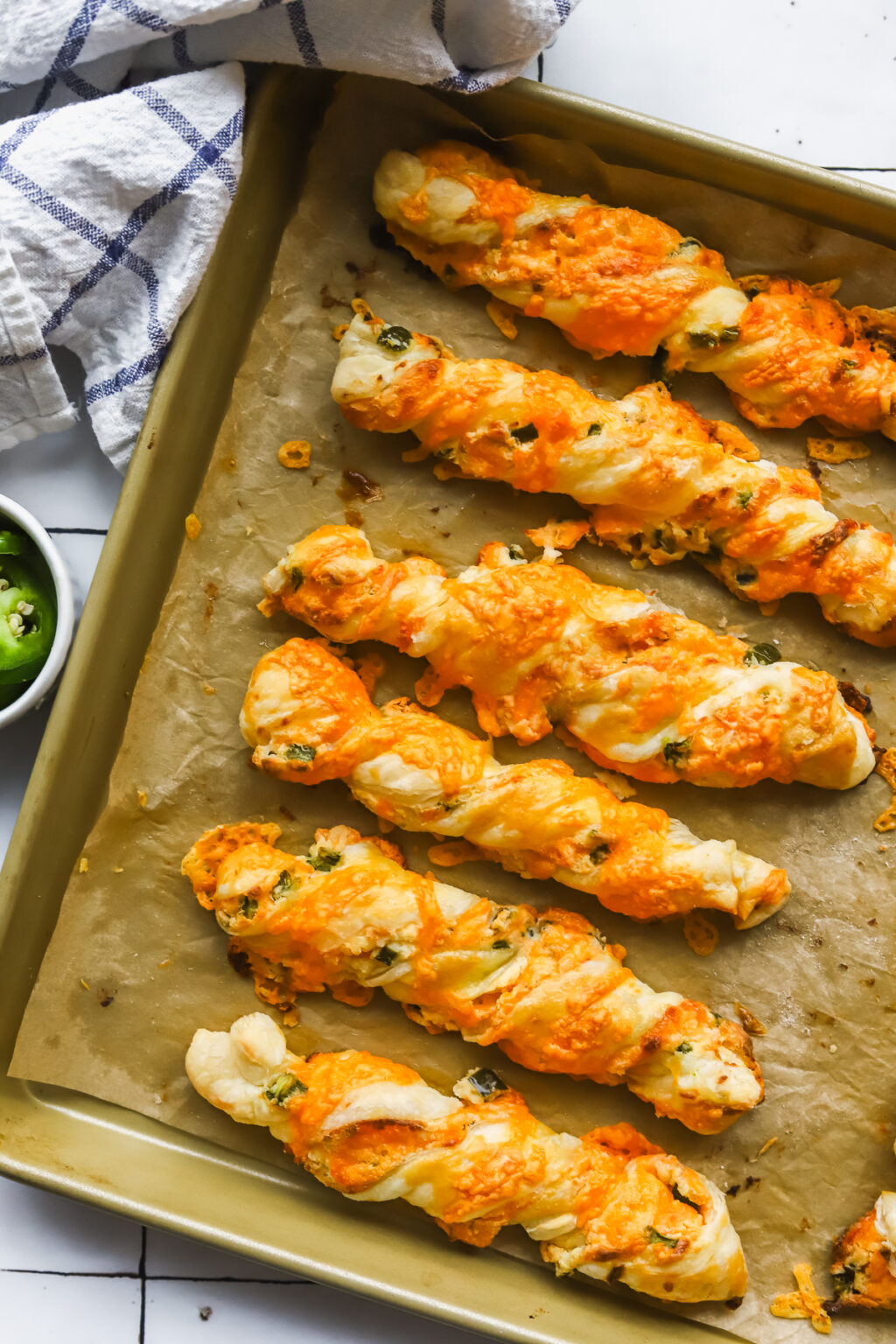 Cheesy Jalapeno Popper Puff Pastry Cheese Twists - Cooking in my Genes