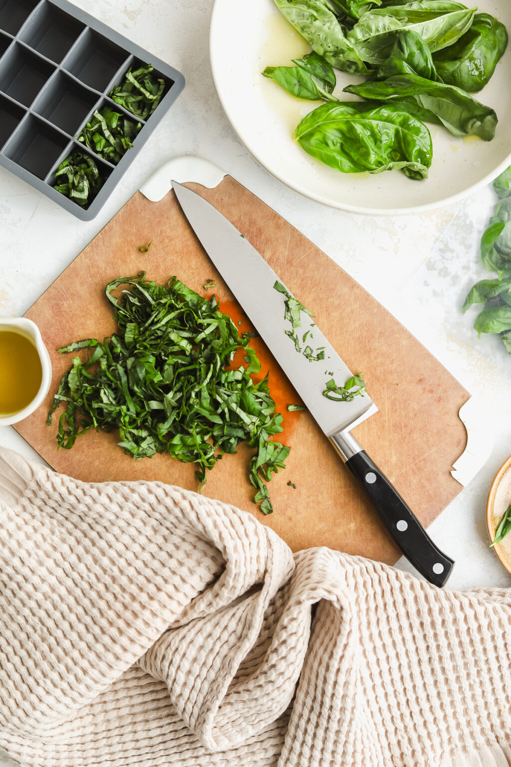 How to Freeze Fresh Basil in Olive Oil (3 easy ways) - Cooking in my Genes